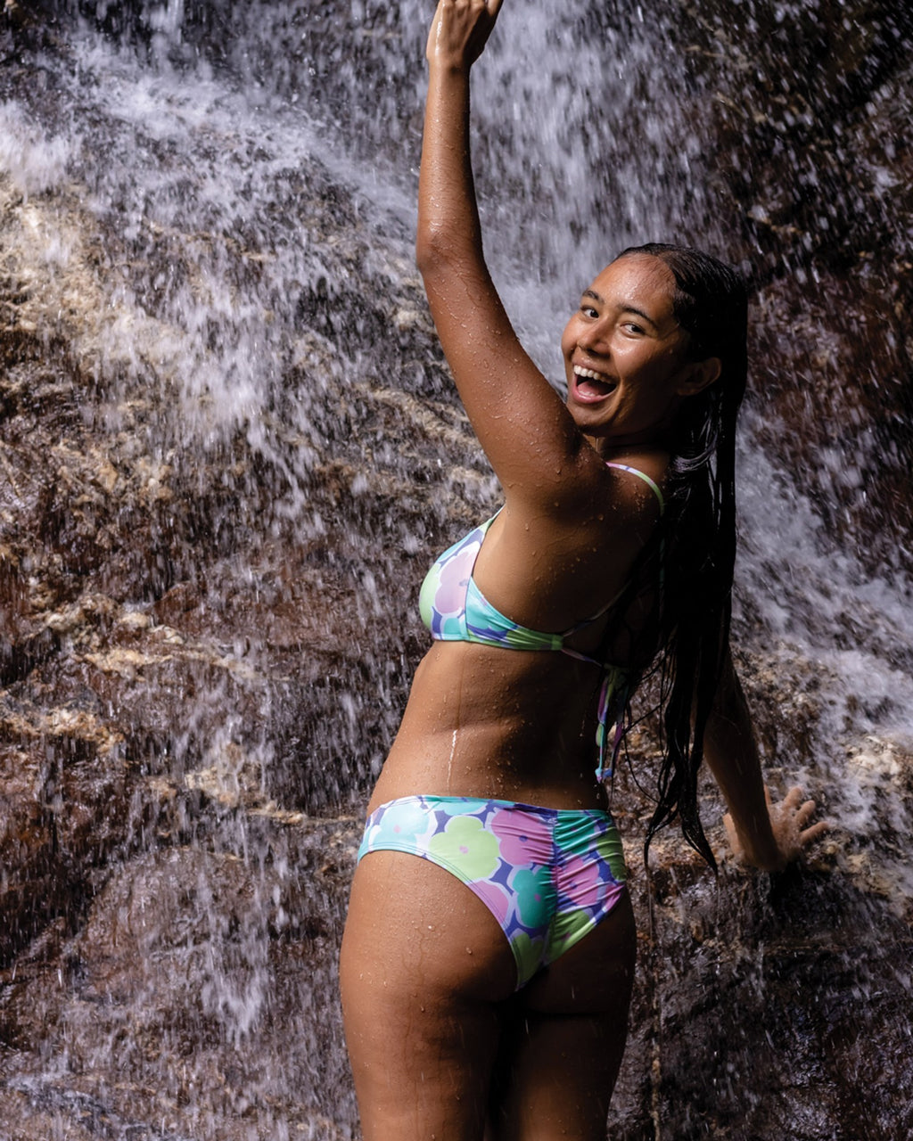 Rebel Mid Rise Mid Coverage Bikini Bottom - Multicolor – Eidon